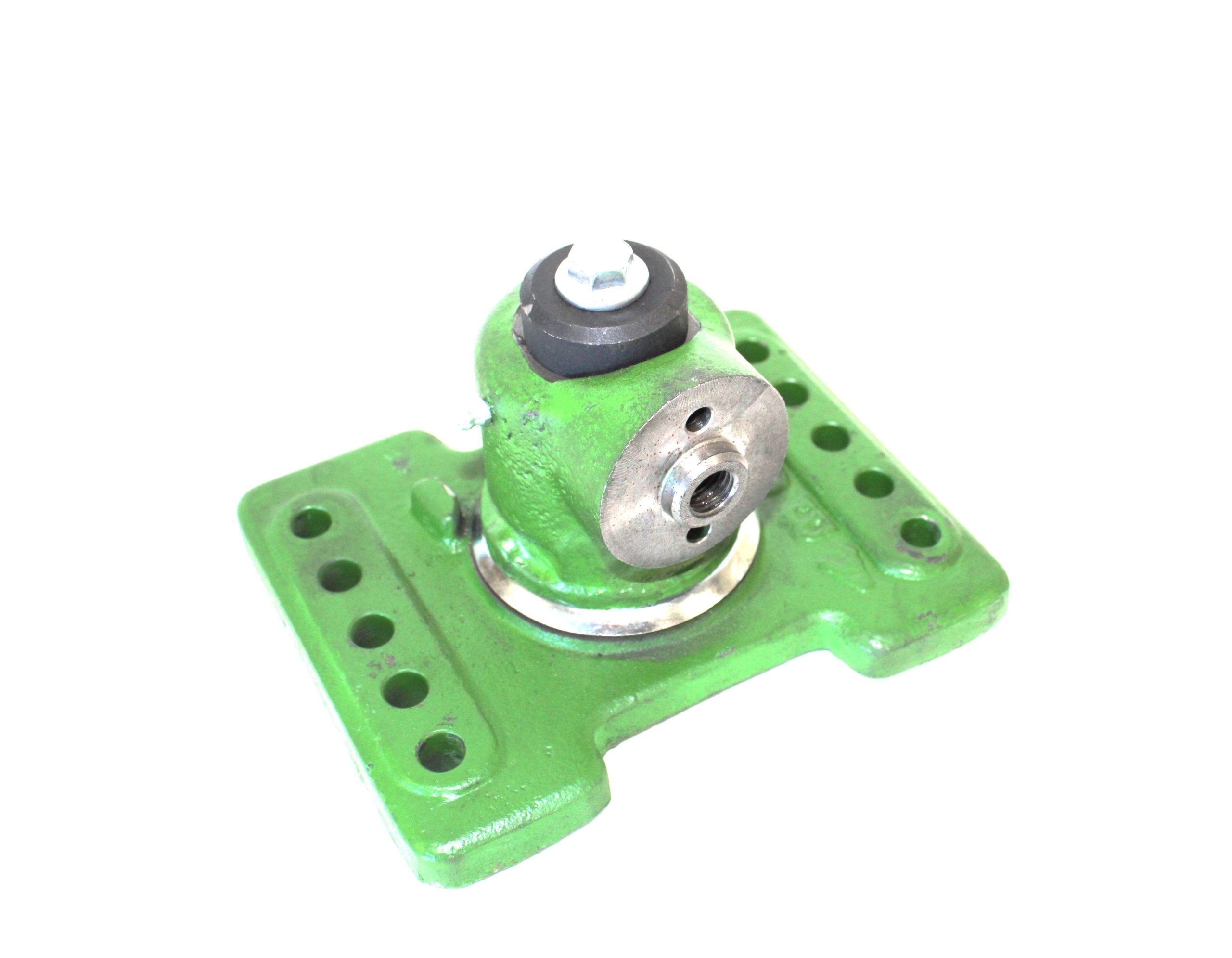 Fender Adjuster (RH) - Green Tractor Part Store